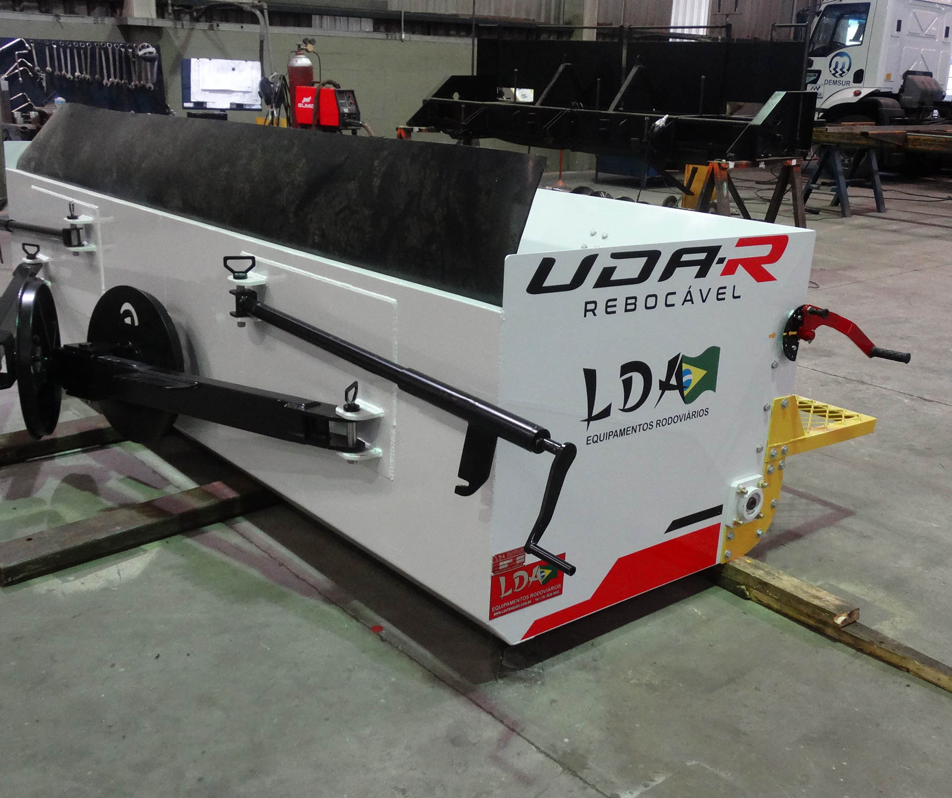 Rebocável - LDA Equipamentos